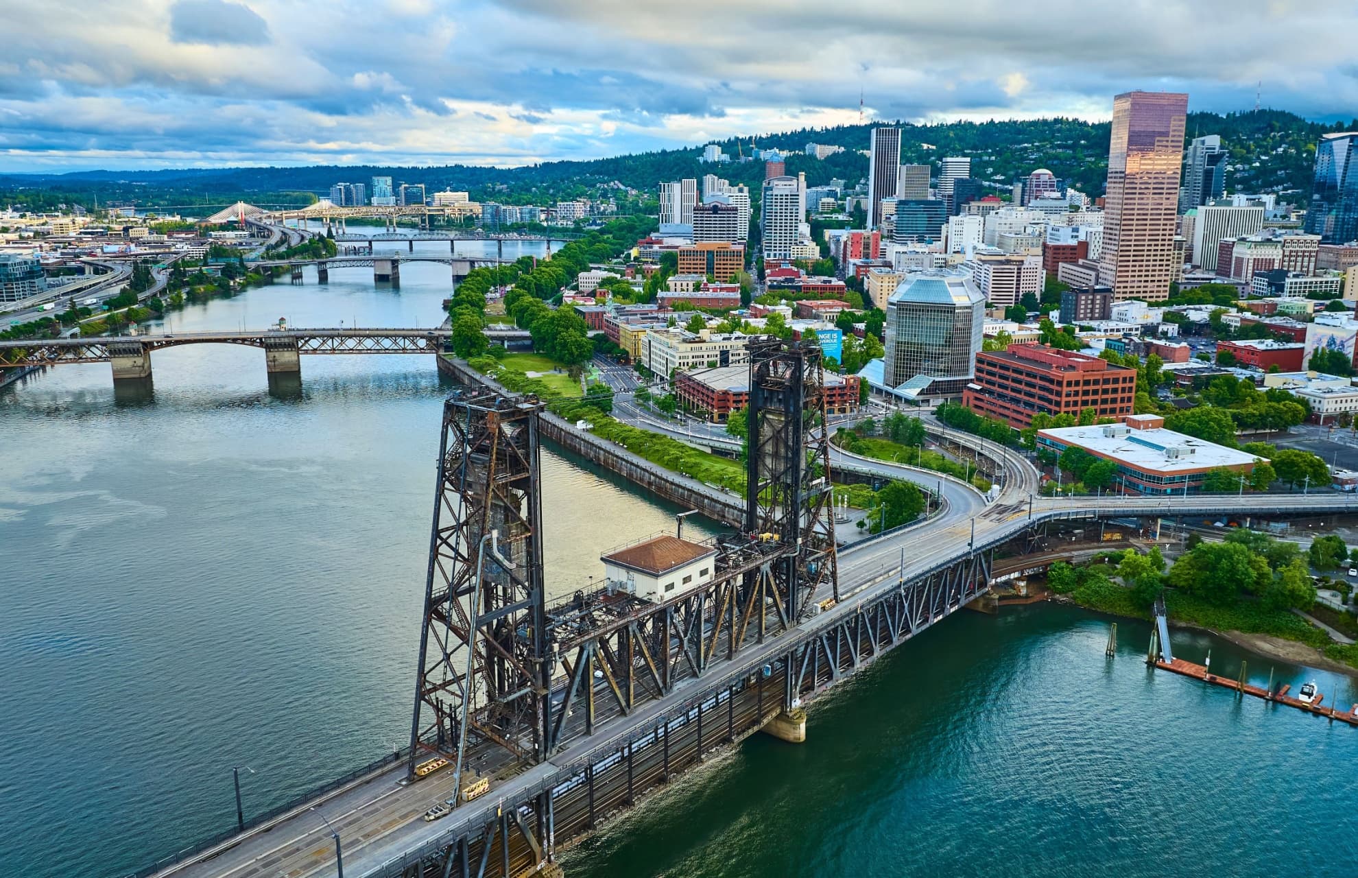 SKB & RGA Buy Industrial Campus in Portland OR | CommercialCafe