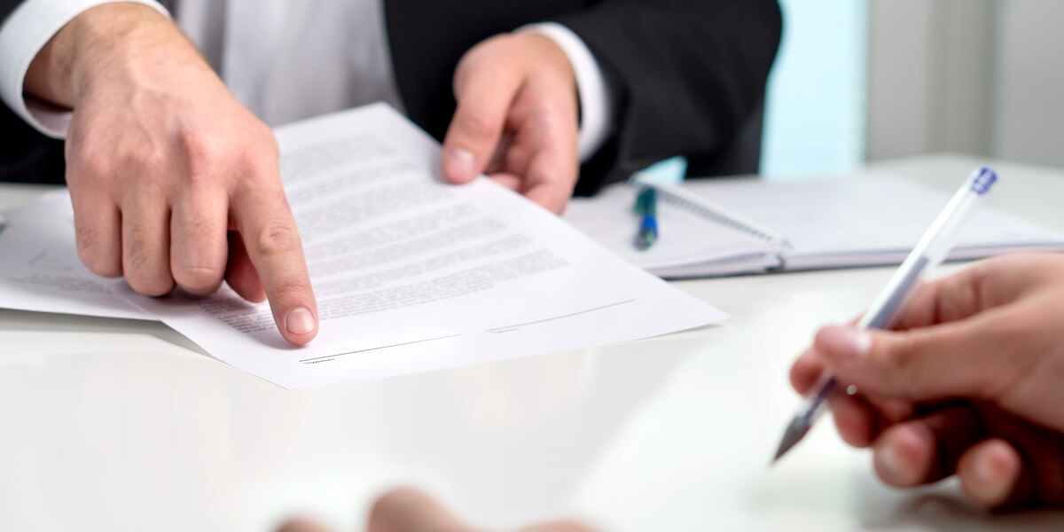 What is a Holdover Clause in Commercial Real Estate Leases