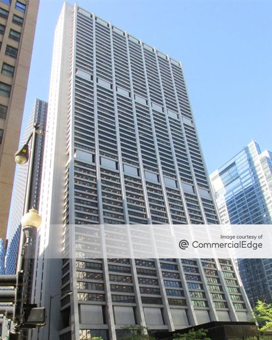 Chase Tower - 10 South Dearborn Street, Chicago, IL | Office Space
