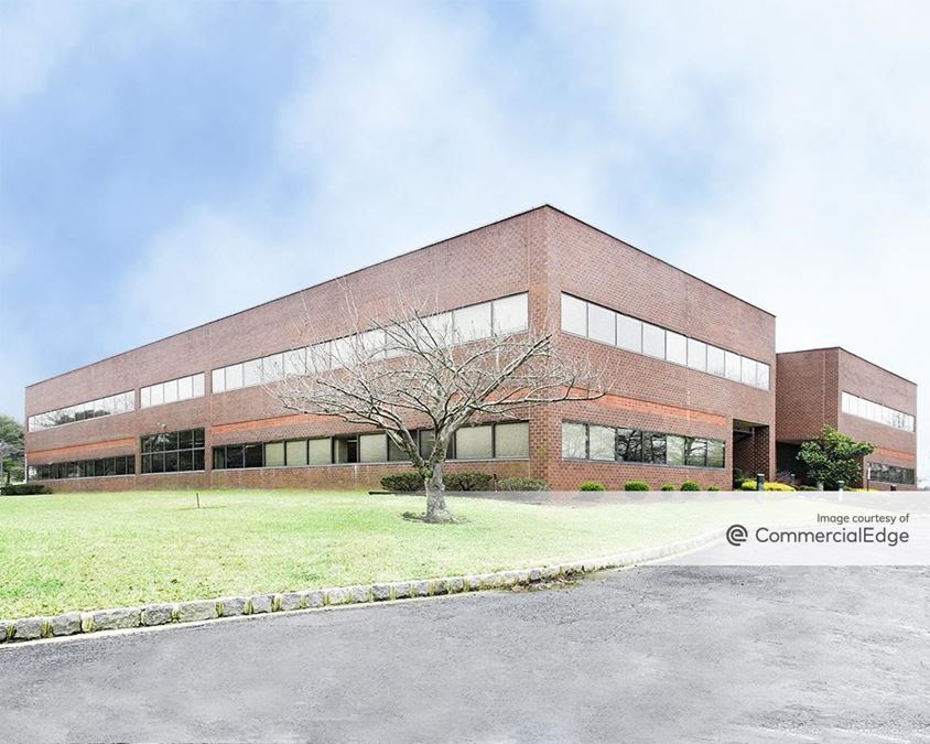 Holmdel Executive Center - 960 Holmdel Road, Holmdel, NJ | Office Space
